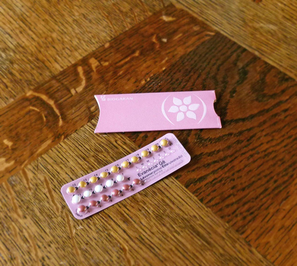 La pilule : une contraception totalitaire - Crevette diplomate